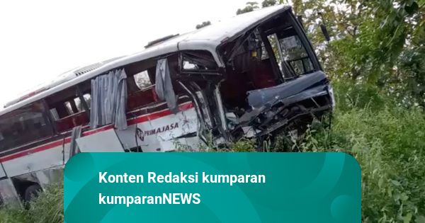 Dugaan Penyebab Tabrakan Bus Primajasa dan Truk Ayam di Tol Cipali KM 93 | kumparan.com